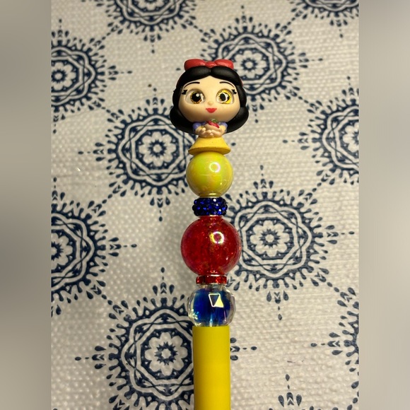 Disney | Accessories | Disney Handmade Snow White Beaded Disney ...